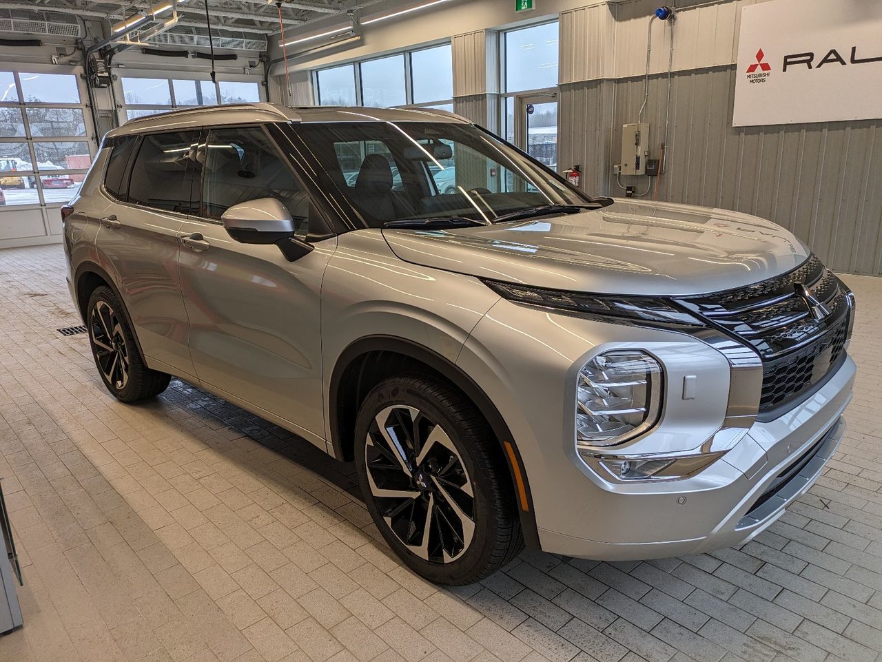 2024 Mitsubishi Outlander GT PREMIUM - New SUV